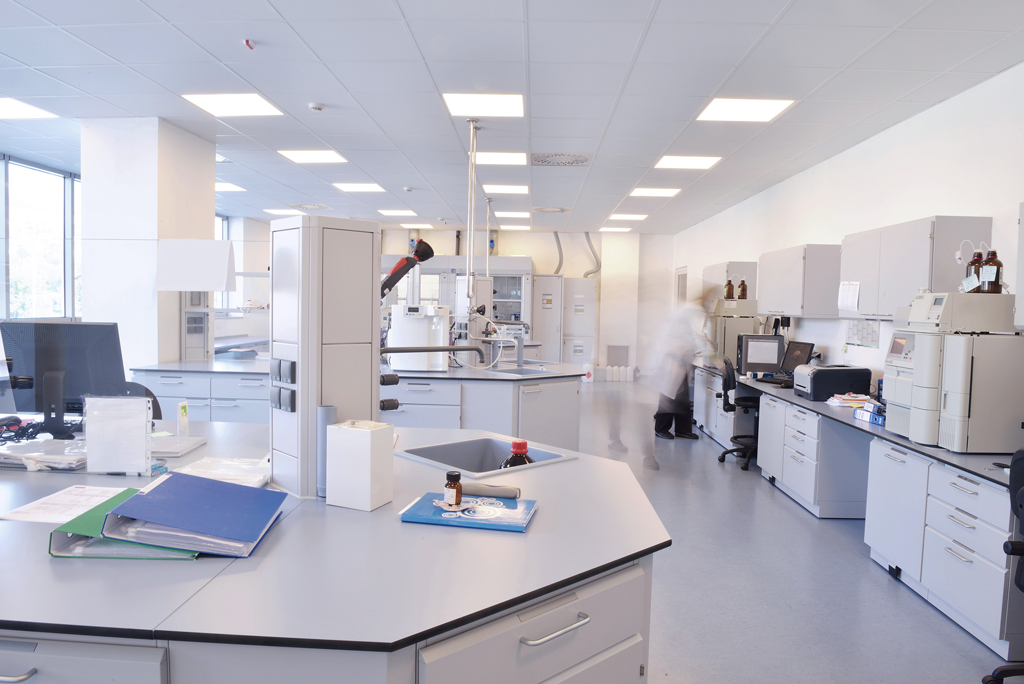 Acoustic design for high-containment labs | Articles | Ecophon